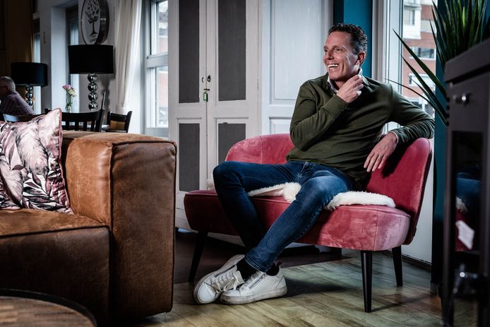 Rob Geus dit weekend in Zwijndrechtse boekhandel voor signeren van zijn ...