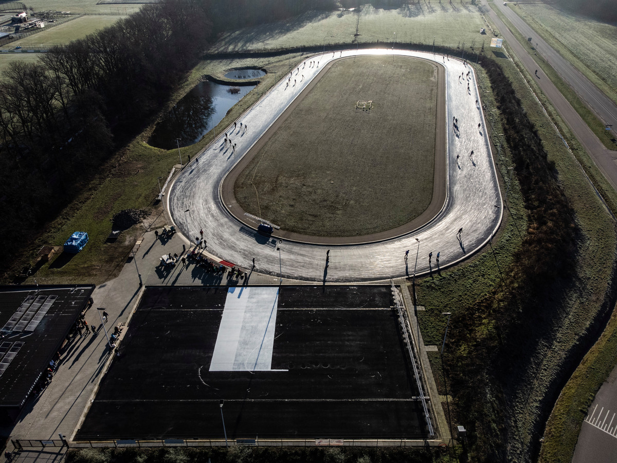 Proef met witte vlakken op ijsbaan Winterswijk geslaagd: eerder én ...