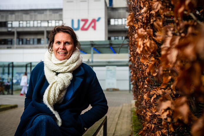 ANNO 2020. Mania De Praeter (52), neurochirurg uit 'Topdokters ...