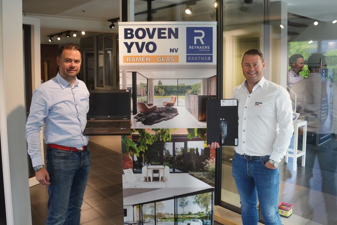 Boven Yvo schenkt laptops aan Sociaal Huis: “Ons netwerk gebruiken om ...