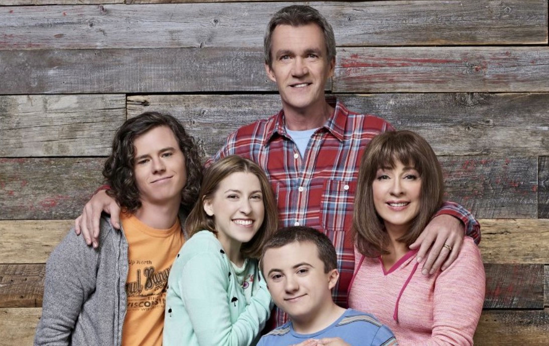 Onhandige Sue uit 'The Middle' krijgt haar eigen spinn-off serie | Foto ...