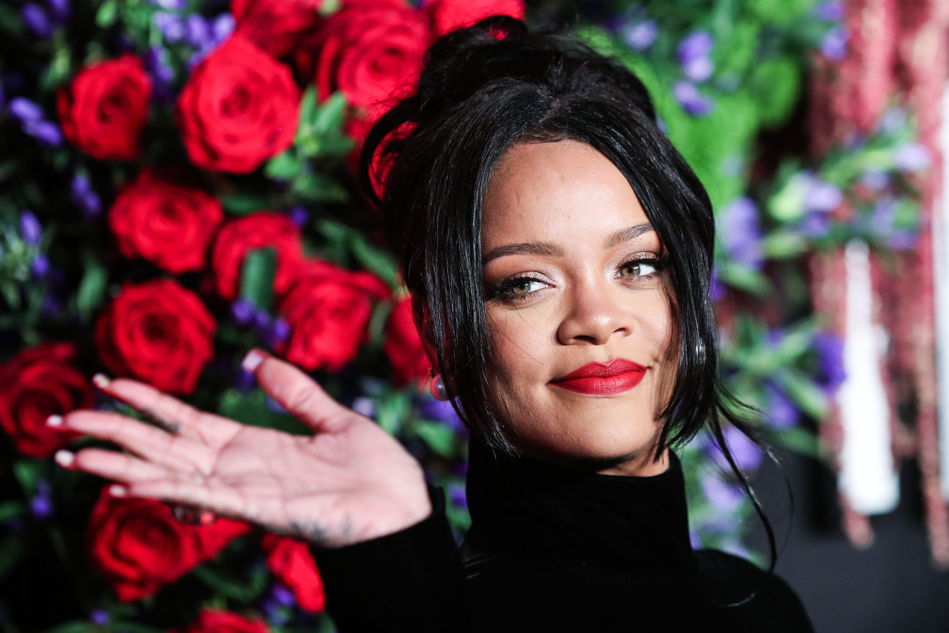 Rihanna uitgeroepen tot nationale held van Barbados | Foto | tubantia.nl