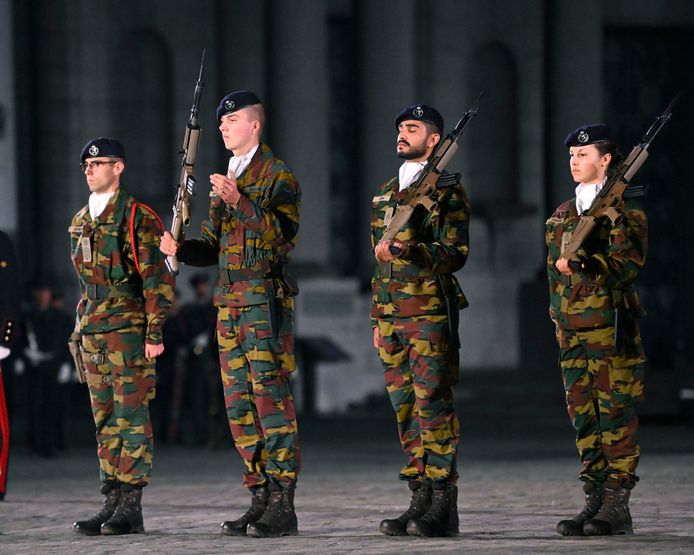 Prins Gabriël benoemd tot gids van zijn peloton: zowat hele familie ...