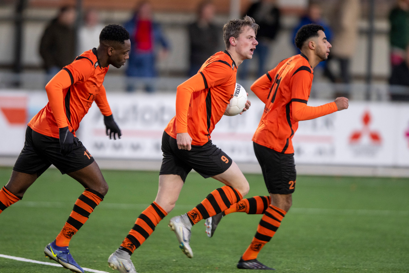 Spits Mark van der Weijden scoort er lustig op los: ‘Wil richting de 20 ...