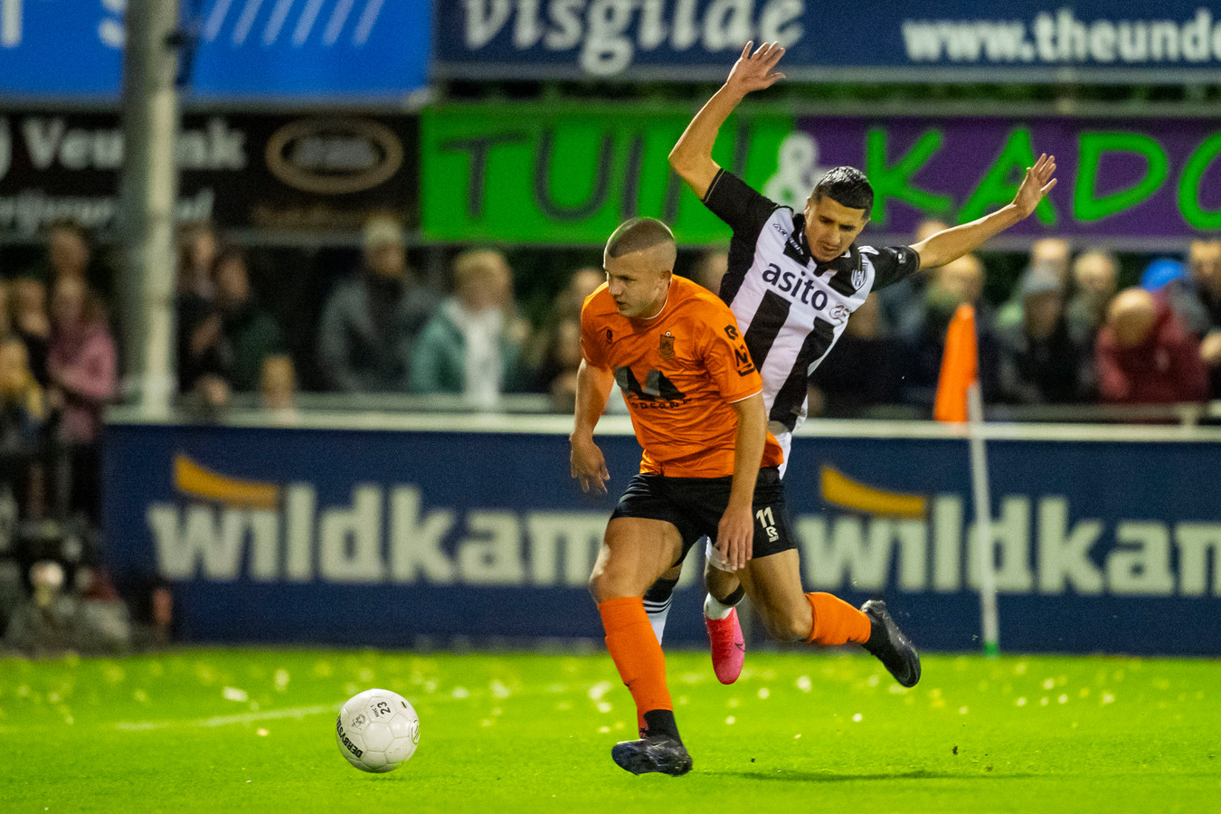 HHC en AFC zorgen voor megastunts: amateurs knikkeren Heracles en PEC ...