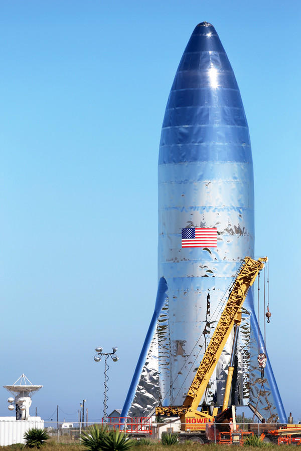 Nasa Kiest Ruimtevaartbedrijf Van Elon Musk Om Maanlander Te Bouwen
