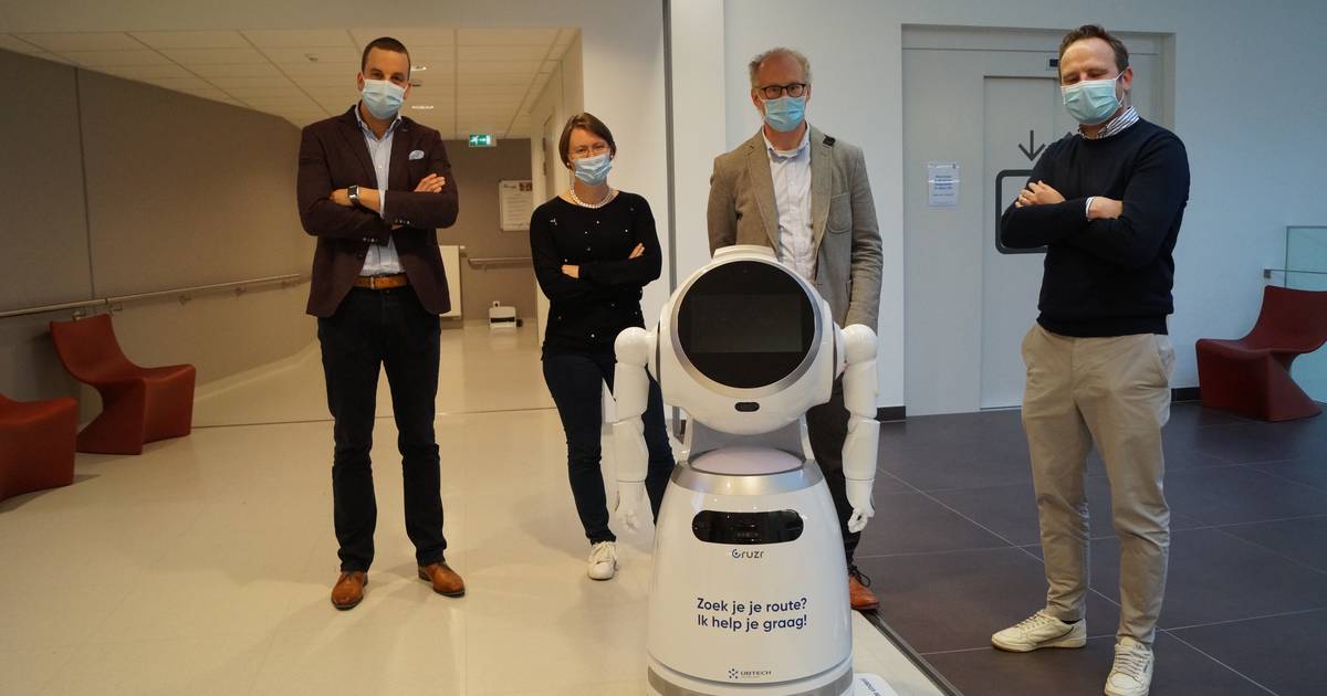 Robot Arthur begeleidt voortaan patiënten naar bestemming in Sint ...