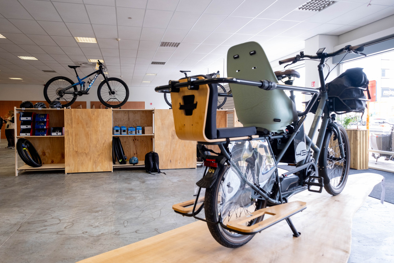 E-bis en Fietsatelier verhuizen naar voormalig vaccinatiecentrum ...
