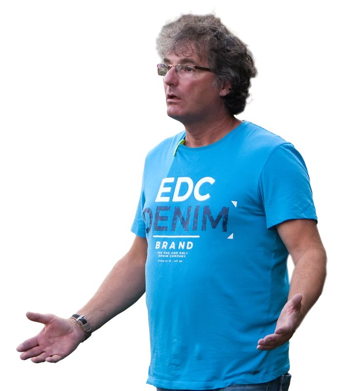 Van Ommen verlaat Sportclub Deventer na vier seizoenen | Amateurvoetbal ...