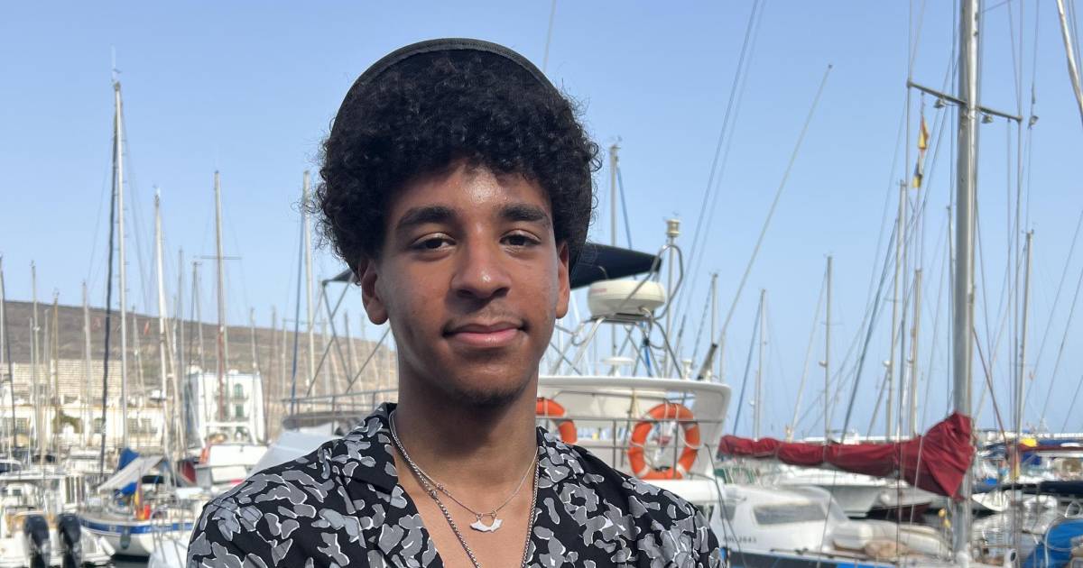 Schiedamse Jayden (14) gaat zonder ouders op vakantie en laat zich ...