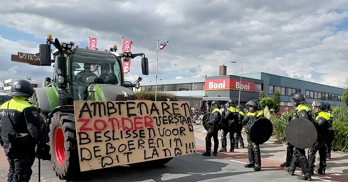 Nieuws gemist? Boeren demonstreren door ondanks noodverordeningen ...