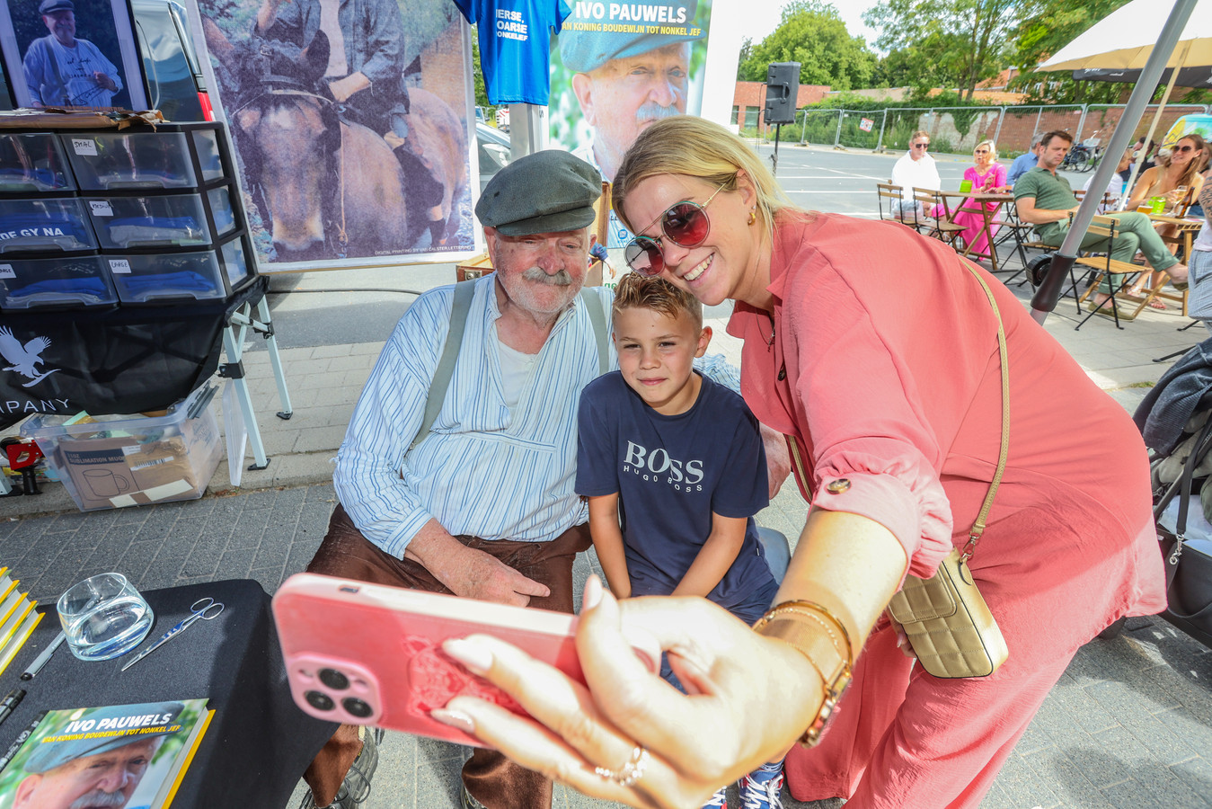 Ivo ‘Nonkel Jef’ Pauwels (85) bleef tot het einde werken op de markt ...