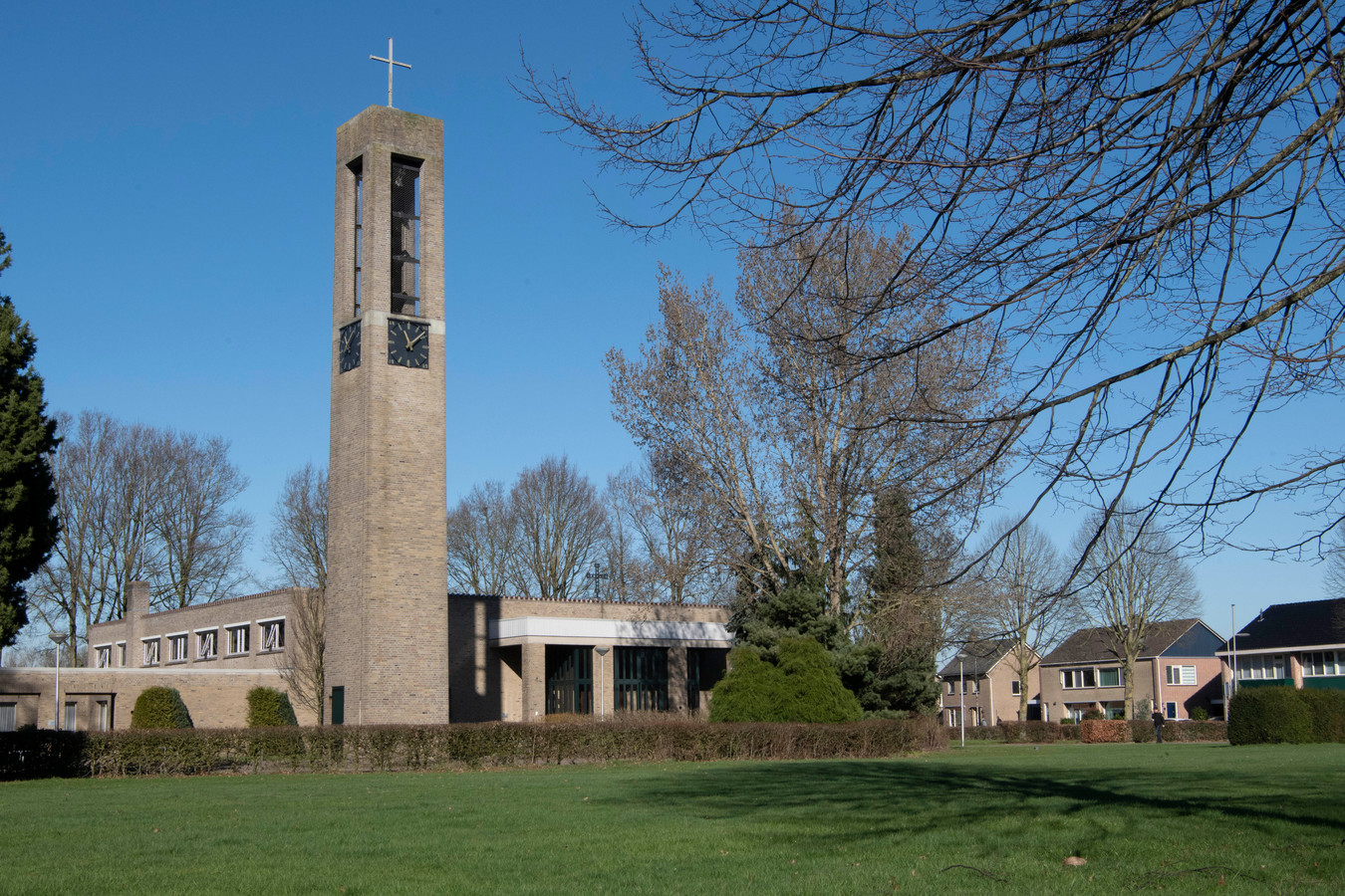 Pauluskerk Raalte verkocht aan ontwikkelaar Nikkels: ‘Zorgwoningen in ...
