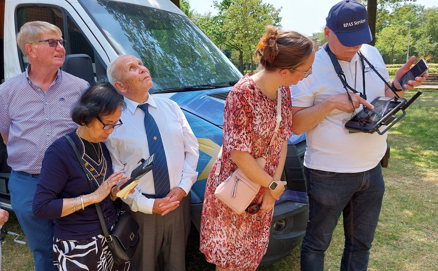 Drones fascineren veteranen van jong tot oud: ‘Dit zag ik vroeger niet ...