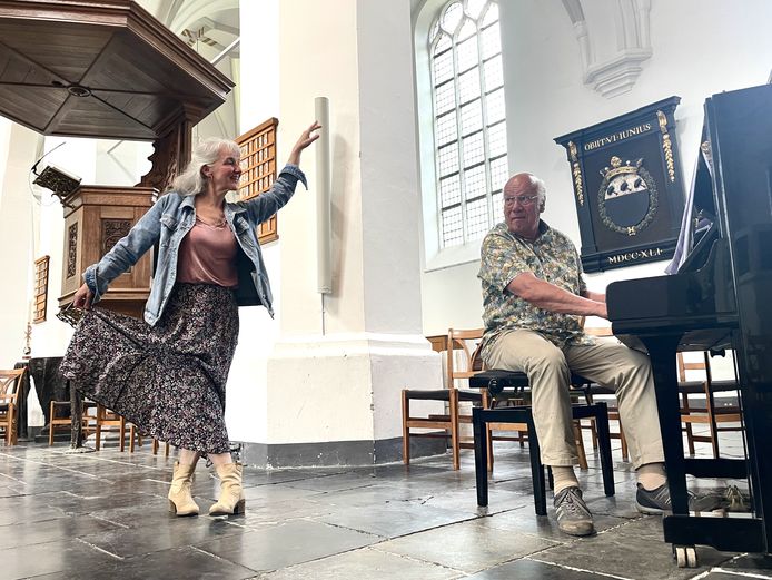 Viering Midzomeravond met mix van zang en dans | Tiel | gelderlander.nl