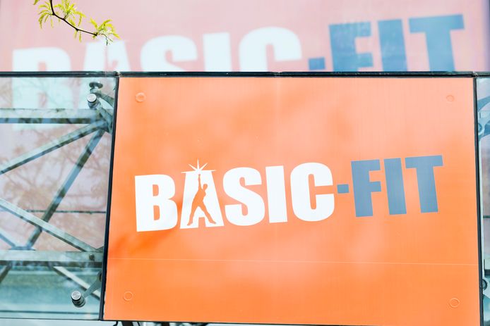 Jongeman krijgt geen straf voor rooftocht in Basic Fit-filiaal ...