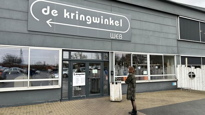 Staking bij Kringwinkel WEB duurt voorlopig voort | Turnhout | hln.be