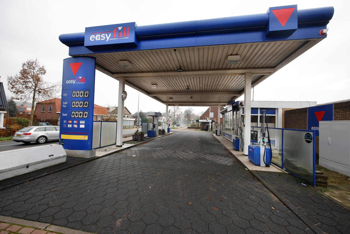 Grond onder tankstation Mook ernstig vervuild door lek: vanaf 1995 ...
