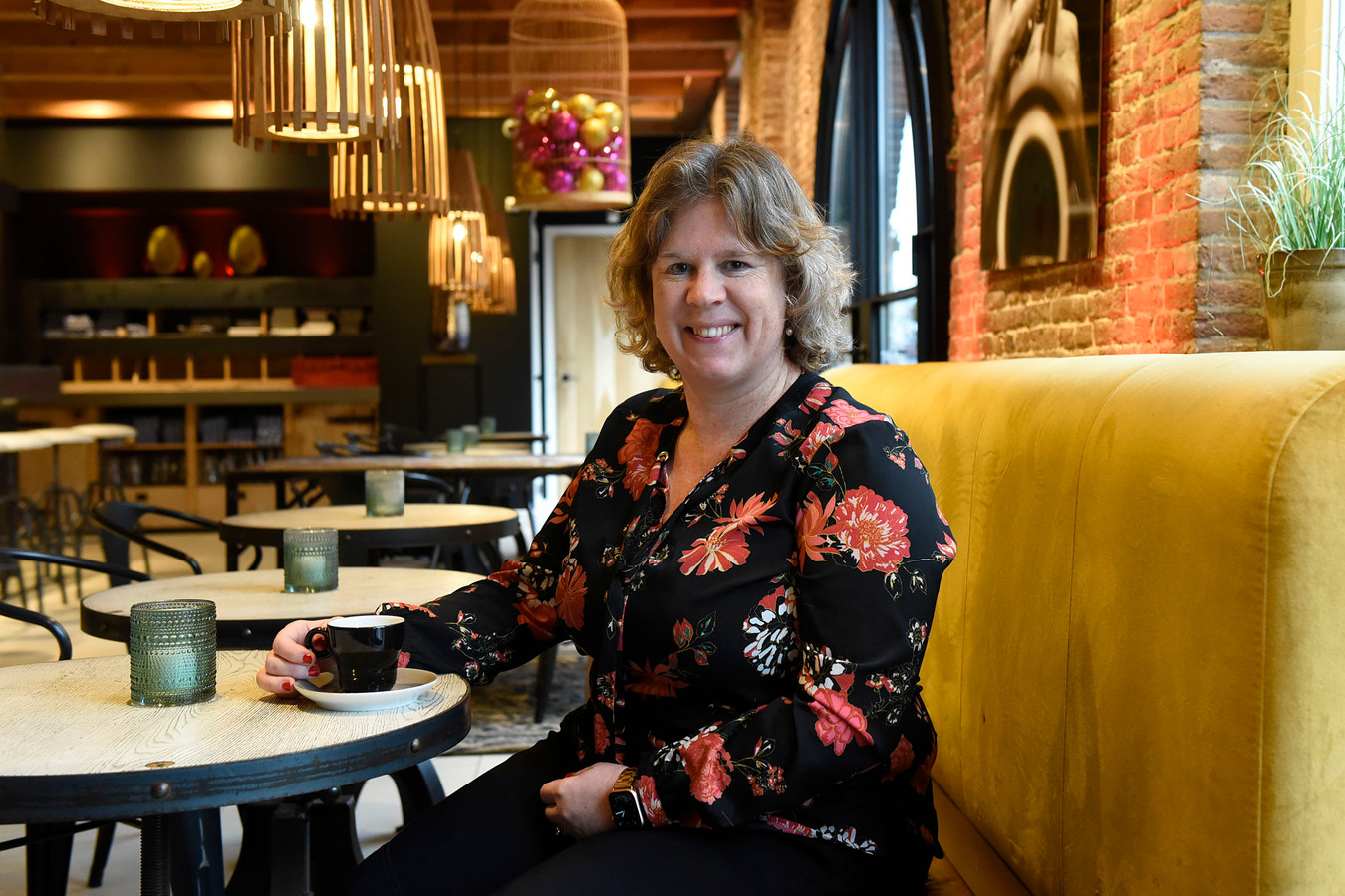 Hopelijk staan we in 2022 weer tot diep in de nacht in een zweterig ...