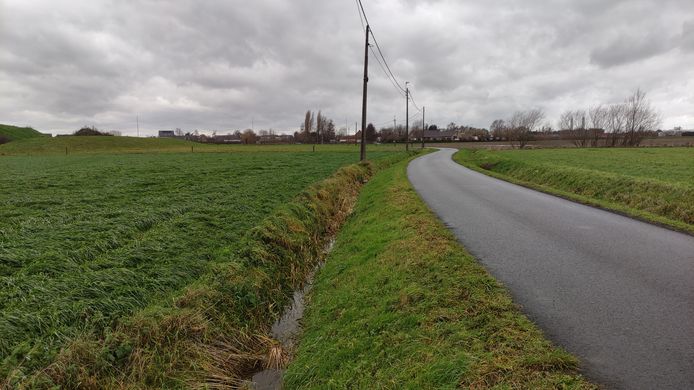 Fietser belandt in gracht en overlijdt, hevige windstoot mogelijk de ...