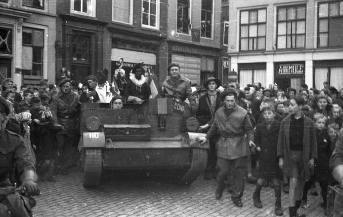 Zo wil Zeeland de oorlog laten zien, in 25 bijzondere foto's | Zeeuws ...