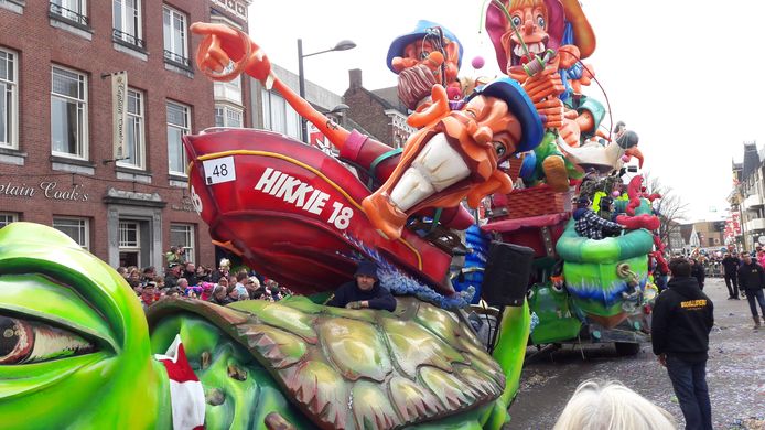 Optocht Rucphen: 'hedendaagse techniek speelt steeds meer een rol' | Carnaval 2017 *** | bndestem.nl