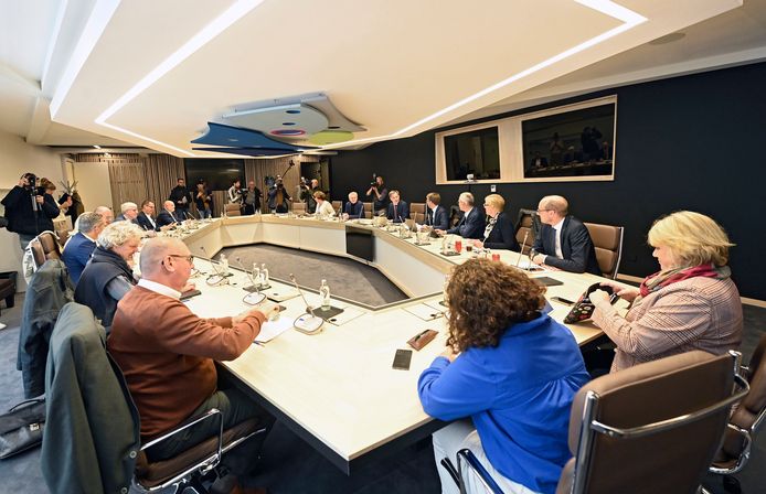 Enveloppe bien-être, AIP; le gouvernement s'accorde sur sa lettre aux ...