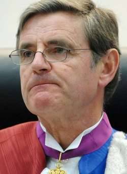 "Verkiezingen ongrondwettelijk zonder oplossing B-H-V" | Binnenland ...