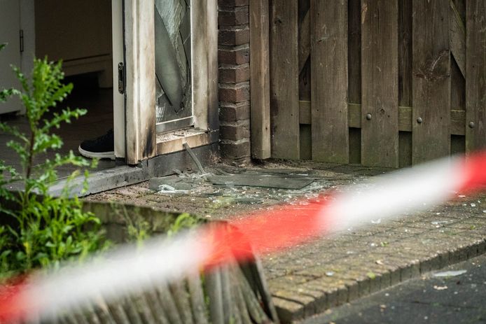 Opnieuw explosie bij een woning in Amersfoort, veel schade aan voordeur ...