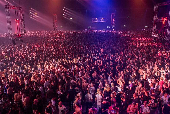 12.000 bezoekers gaan los in evenementenhal Breepark Breda | Breda ...