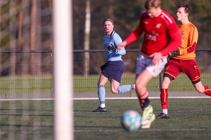 ‘Strontzieke’ Van der Wulp komt belofte na en scoort voor zijn ...