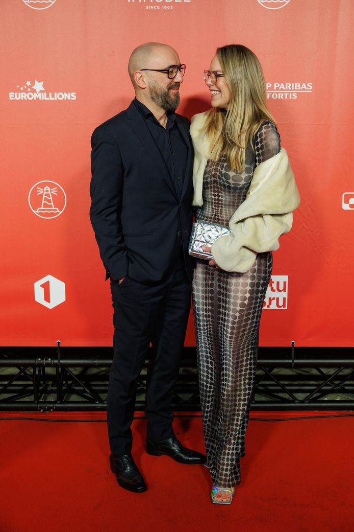 IN BEELD. Van Kevin Janssens tot Eline De Munck: BV’s schitteren op de rode loper van het ...