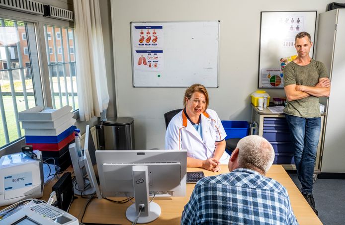 Richard (62) zat vijf keer in de gevangenis: ‘Het heeft mijn kijk op de ...