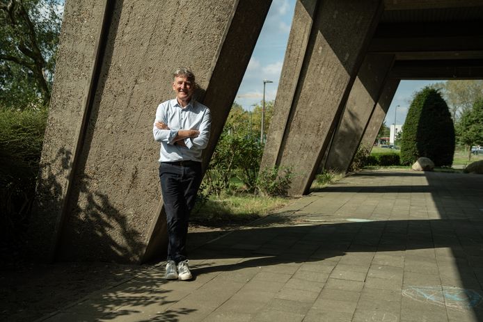 Patrick Janssens (67) is nu ook master in stedenbouw, met eindwerk over ...