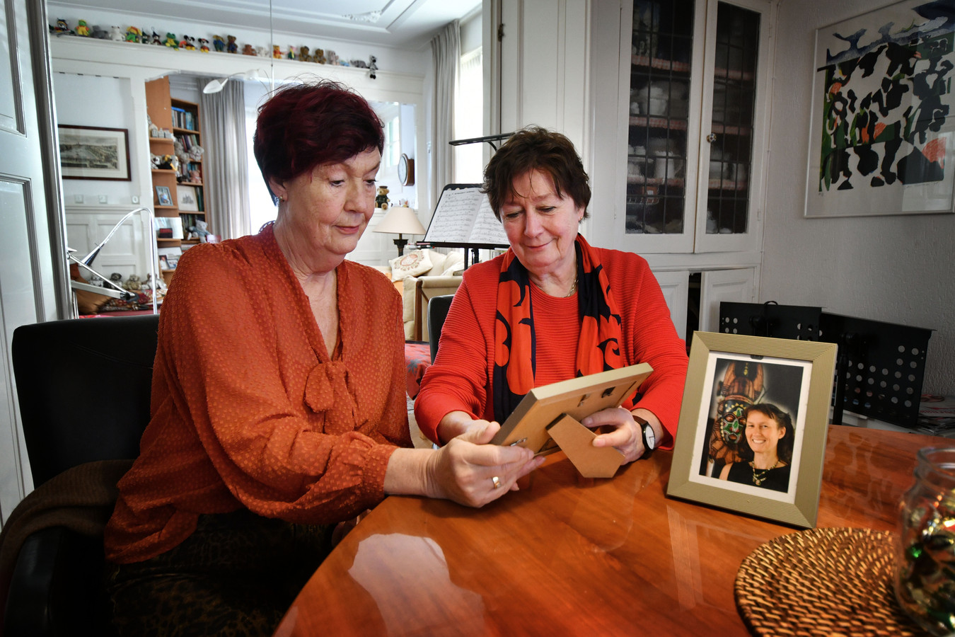 Oplossing van moord op Oldenzaalse Diana Winkel moet 92-jarige moeder ...