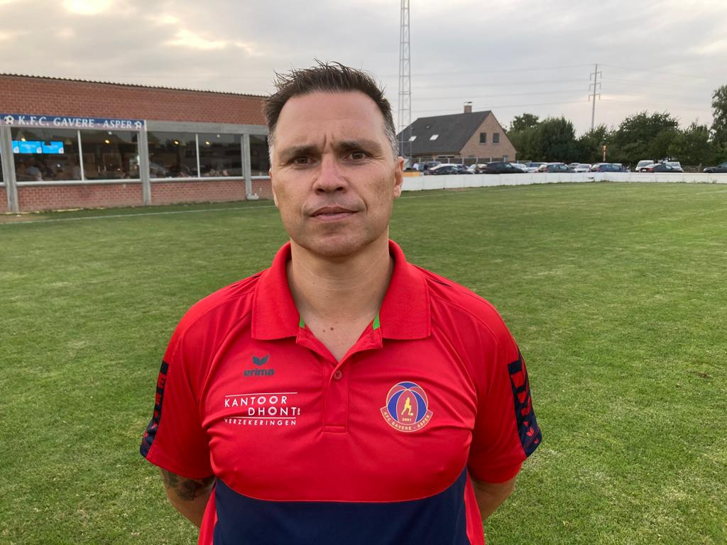 Sven Dhont (Gavere-Asper) na plotse vertrek T1 en T2: “Geen slaande ...
