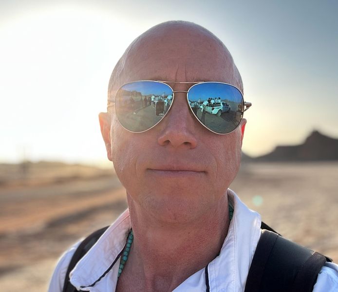 Floris is zelf een ervaren reisleider, maar gaat nu solo op een ...