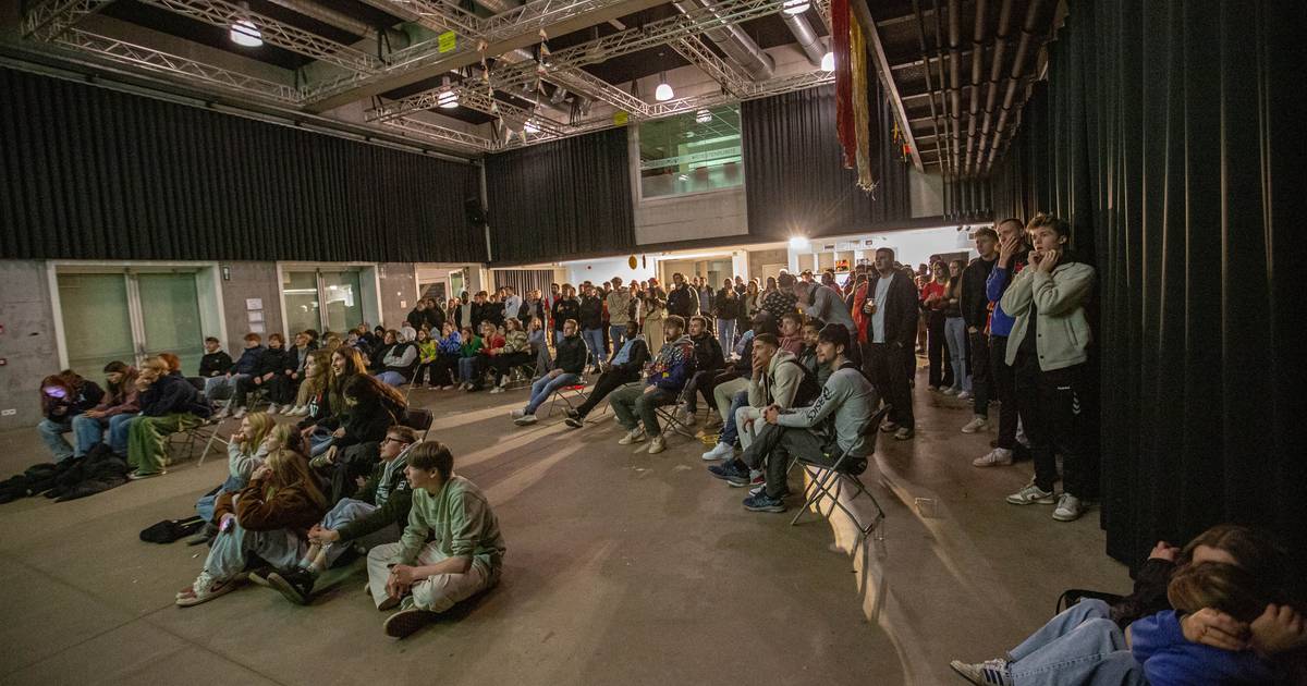 JH ‘t Bronneken ziet Rode Duivels uitgeschakeld worden in ‘t Jass: “Het ...