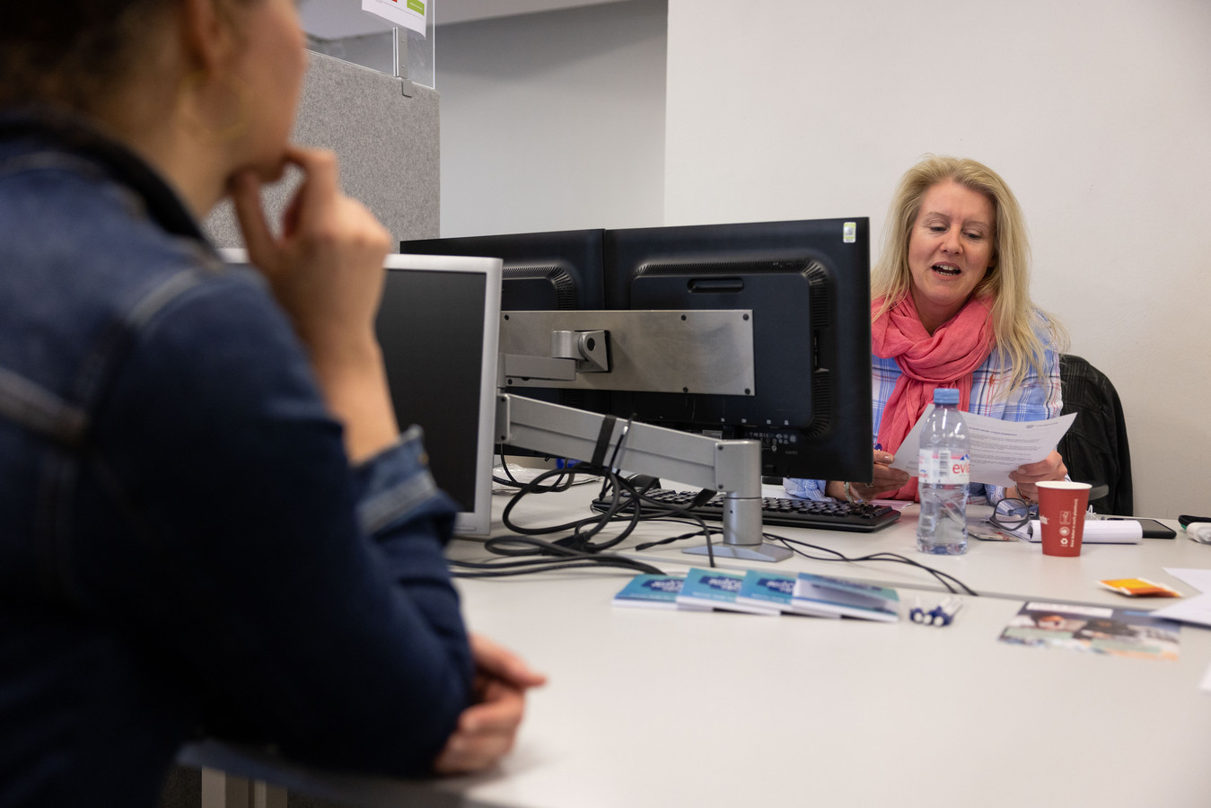 Laurette (43) helpt mensen met geldproblemen: ‘Sinds de energiecrisis ...