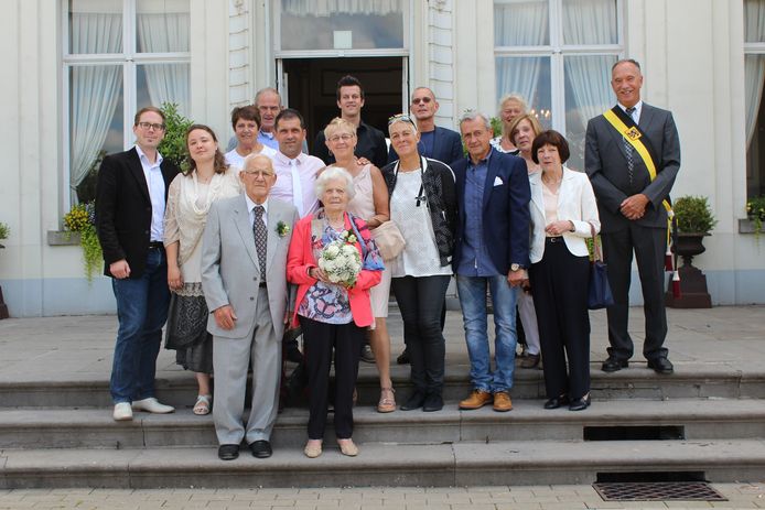 Briljanten bruiloft voor Gaston en Thérèse | Regio | hln.be