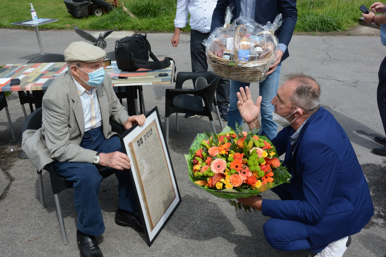 José De Cauwer over vader Victor (102): “Zelfs toen hij geen duiven ... José De Cauwer over vader Victor (102): “Zelfs toen hij geen duiven ...