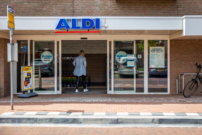 Aldi supermarkt gaat (heel snel) dicht in Enter: ‘Winkel voldoet niet meer’ | Wierden | tubantia.nl