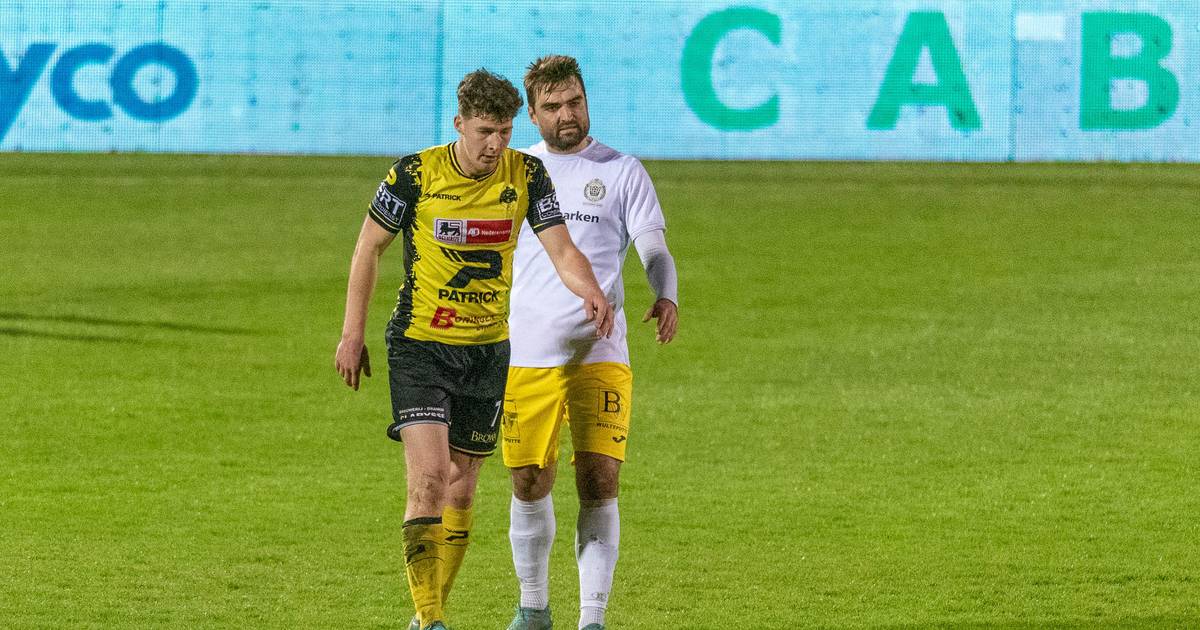 Hoofdrol voor scheidsrechter in duel tussen KSV Oudenaarde en KSC Lokeren-Temse (0-0): “Hij is ...