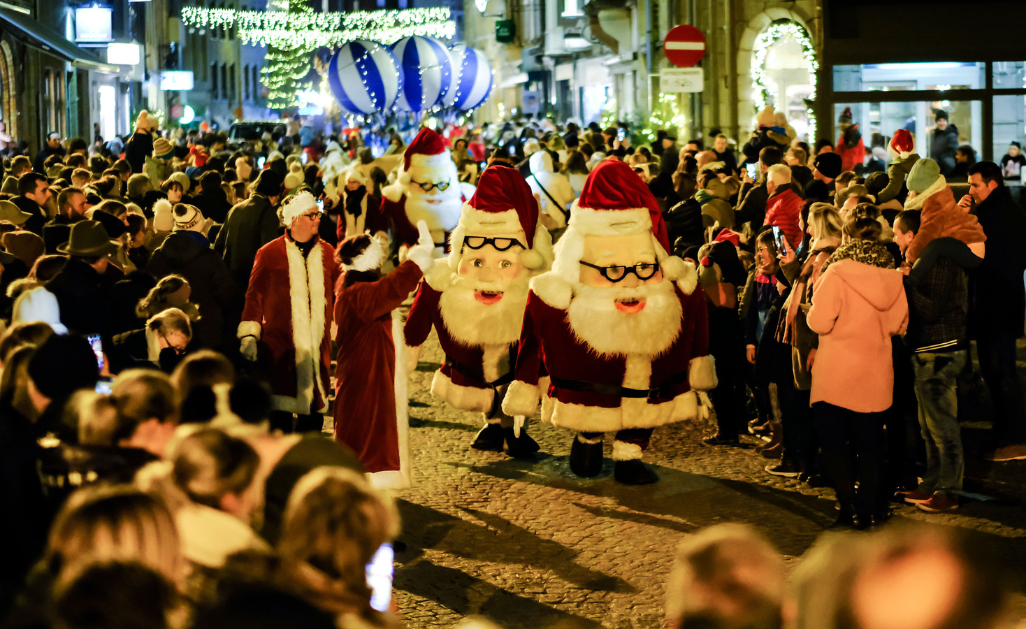Kerst in Ieper kent overweldigende start: “Ook zonder schaatspiste ...