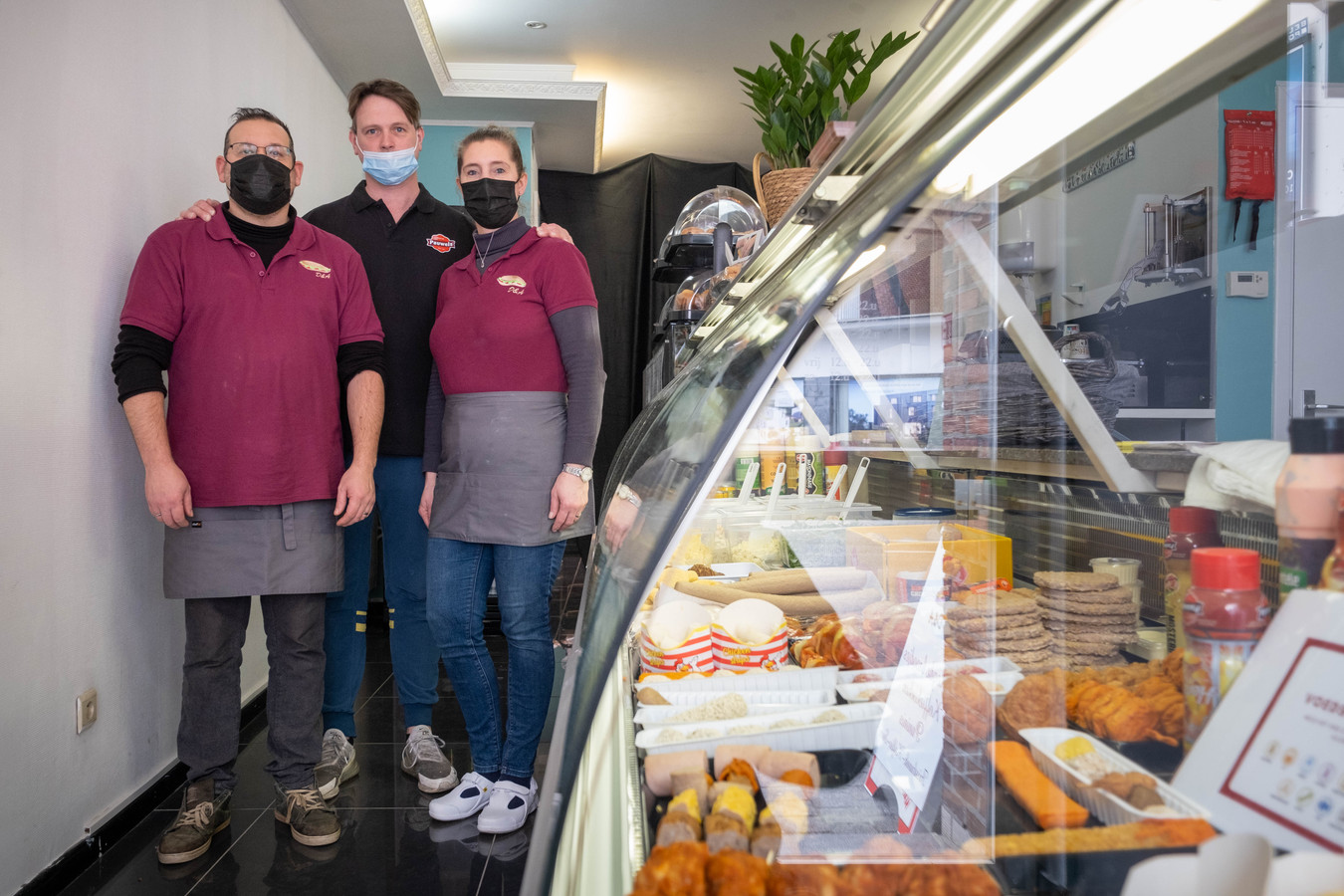 Nieuw in Nekkerspoel: overdag broodjeszaak D&A, ’s avonds frituur Friethuis 1958 | Foto | hln.be