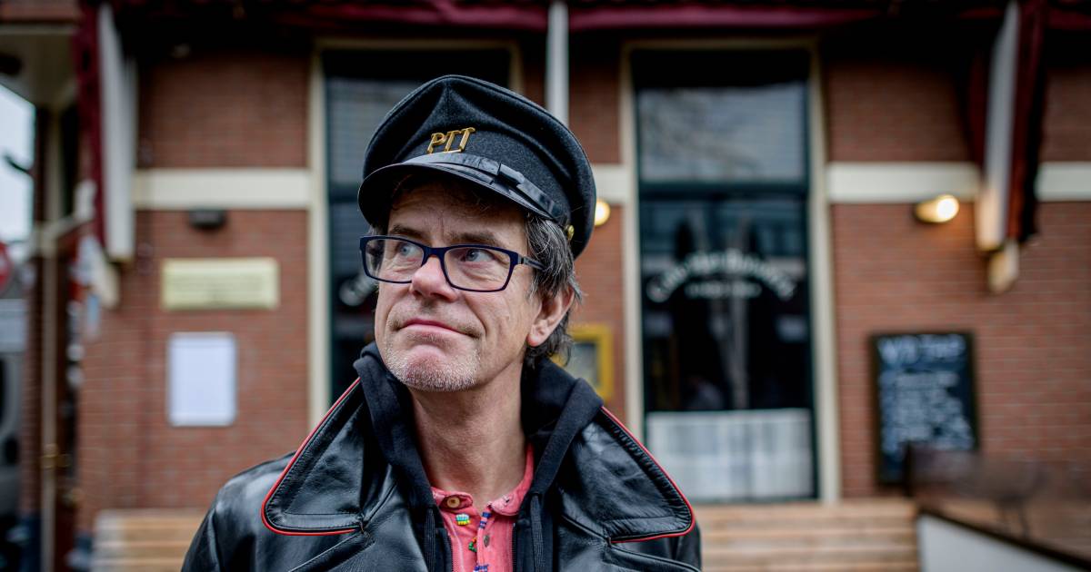 Guus Bauer uit Enschede schrijft roman over zijn vader, die hij amper ...