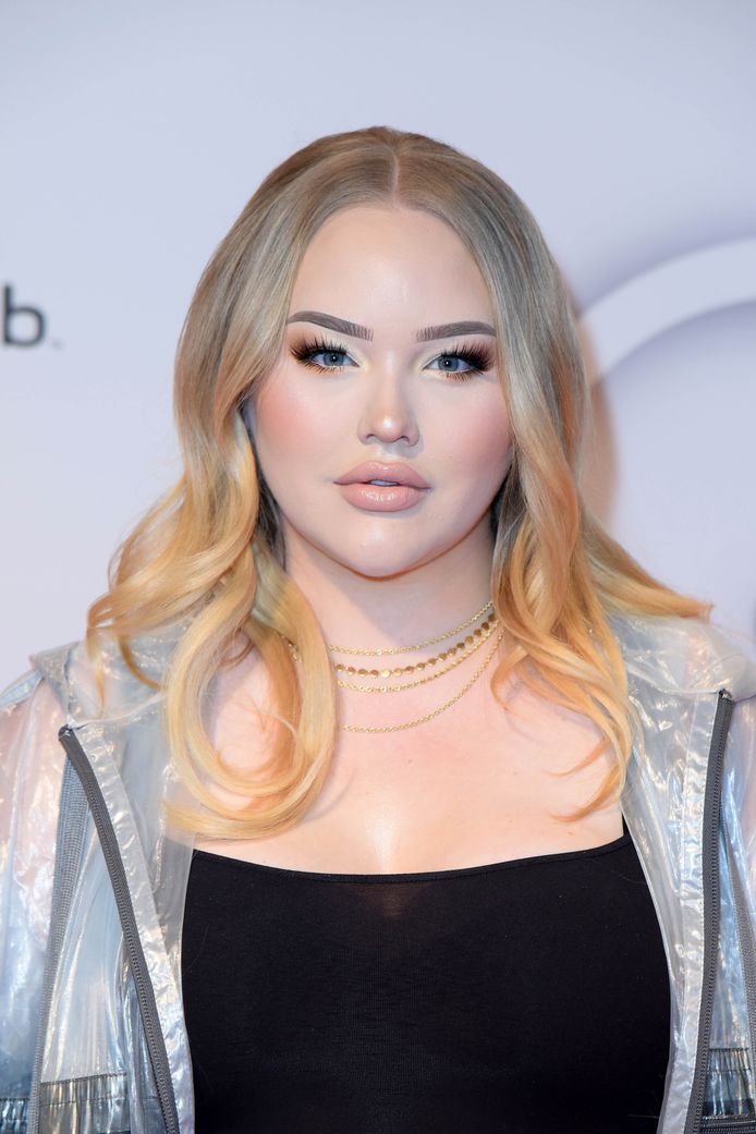 Mama van vlogger NikkieTutorials besmet met corona: “Haar koorts is ...