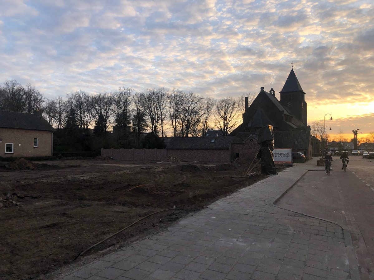 Café Het Witte Paard in Volkel definitief geveld, plek vrij voor tien ...