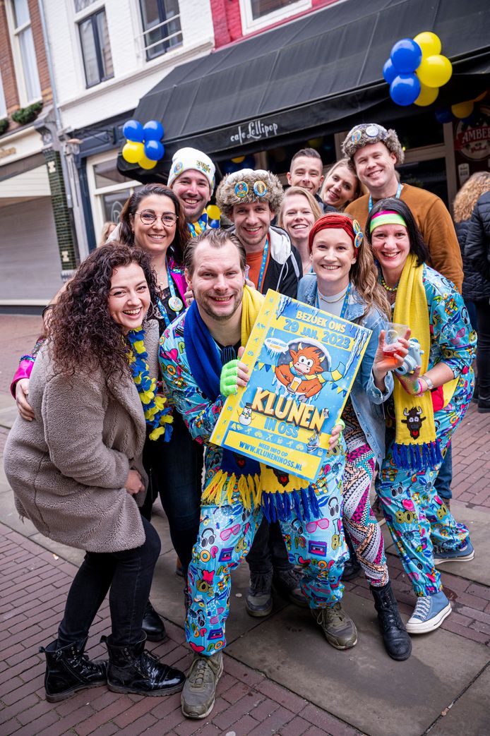 Oss warmt op voor carnaval tijdens klunen | Oss | bd.nl