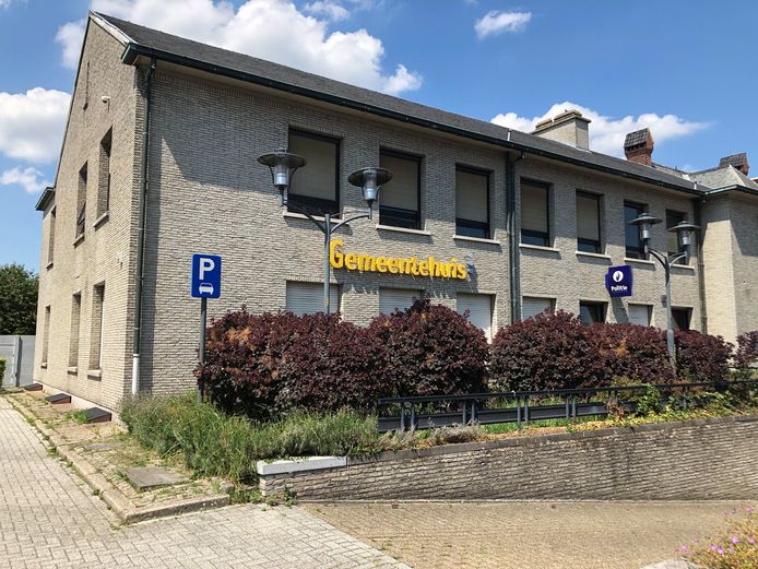 Oud gemeentehuis van Wommelgem deels heringericht als ... Oud gemeentehuis van Wommelgem deels heringericht als ...